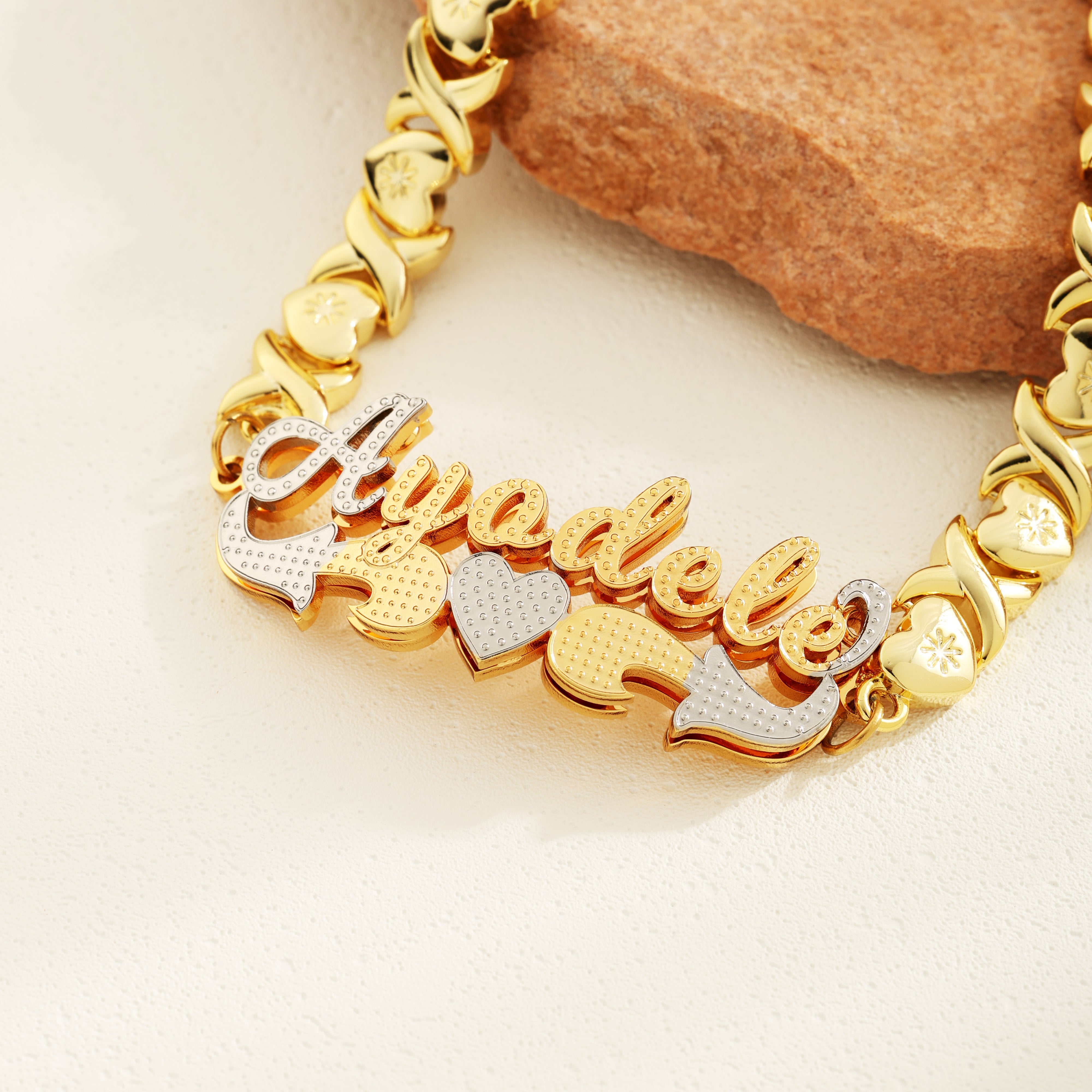 Custom Name Bracelet - Stylish Heart Design – iceyqueen